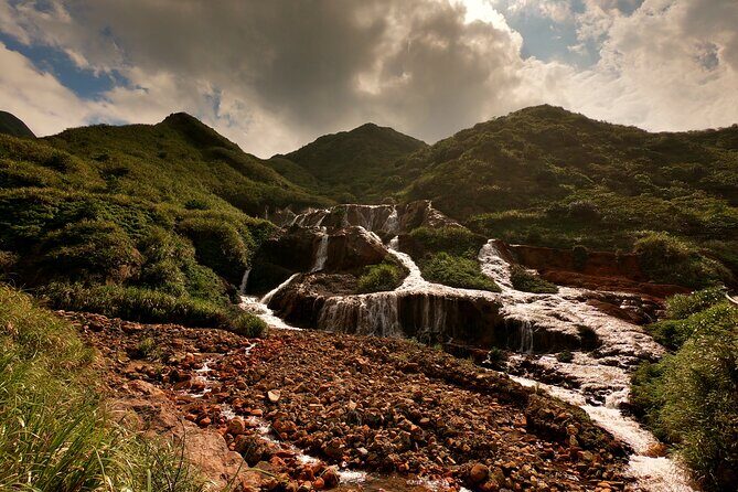 Half Day Private Tour to Yehliu Geopark & Jiufen by Night - What’s Included and What You Should Know