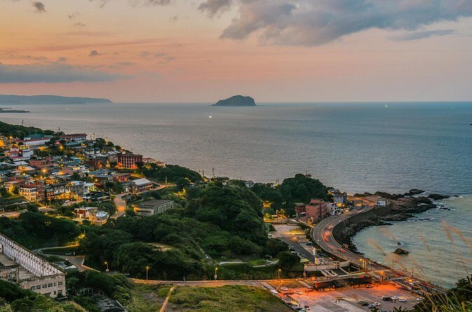 Half Day Private Tour to Yehliu Geopark & Jiufen by Night - Final Thoughts