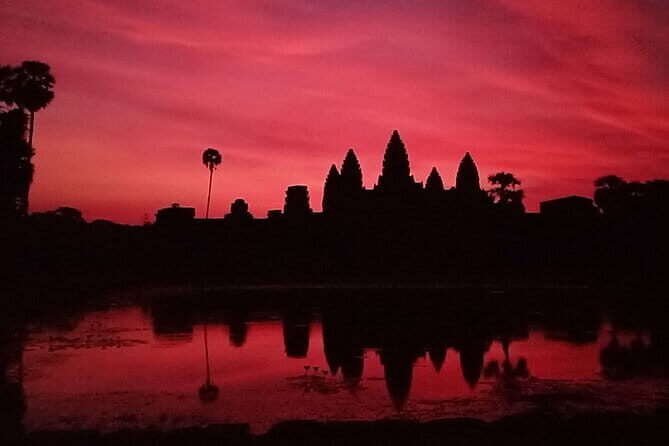 Half Day Private Trip for Sunrise at Angkor Wat - Key Points