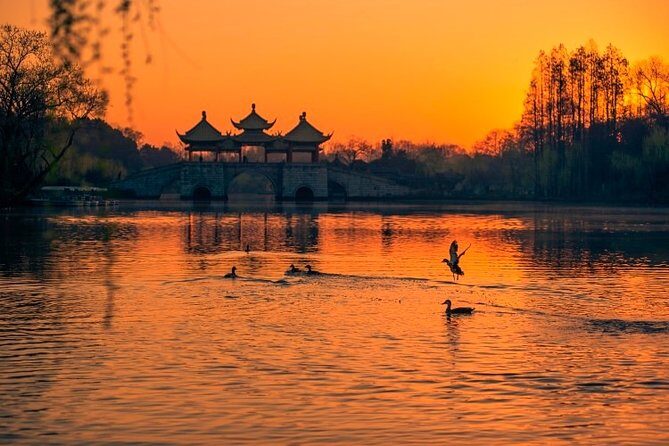 Half-day Private Yangzhou Sunset Tour with Boat Ride - Key Points