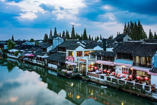 Half-Day Private Zhujiajiao WaterTown Tour with Boat Ride from SH - Walking Through a 600-Year-Old Water Town