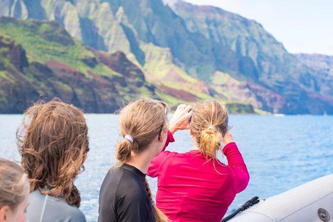 Half-Day Raft and Snorkel Adventure to Na Pali - Food, Drinks, and Comfort