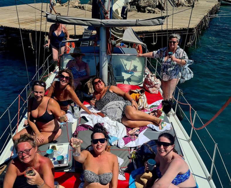 Half day sailing cruise around Lindos - Key Points