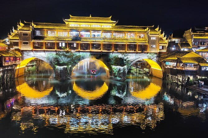 Half-Day Self-Guided Fenghuang Night Tour from Zhangjiajie - A Detailed Look at the Fenghuang Night Tour