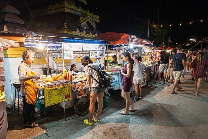 Half Day Shared Guided Tour to Bangkok with Lunch - FAQ