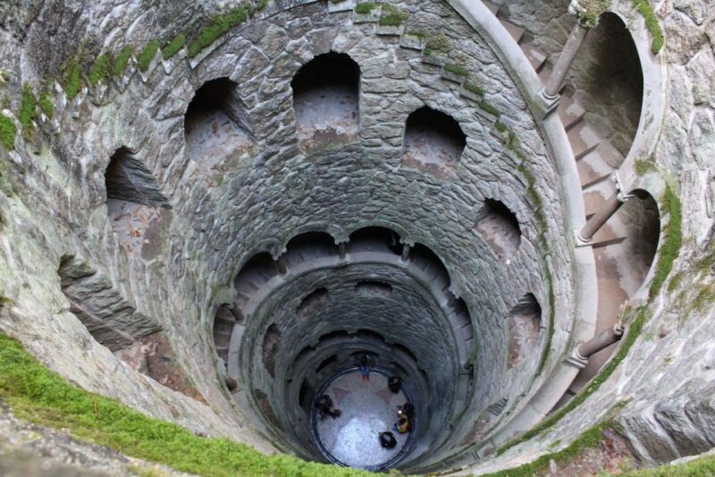 Half Day Shared Tour to Sintra with Licensed Guide - Key Points