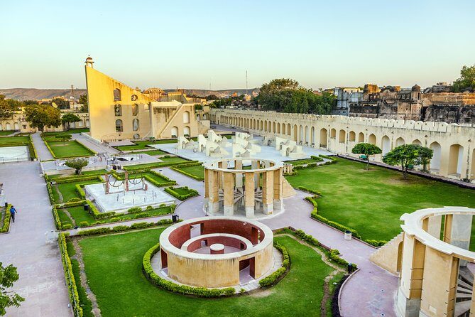 Half day sightseeing tour of Jaipur - Introduction: A Brief Look at a Jaipur Highlights Tour