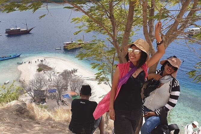 Half Day Snorkeling &Sunset Komodo Island : Kelor , Menjarite & Kalong island - An In-Depth Look at the Tour