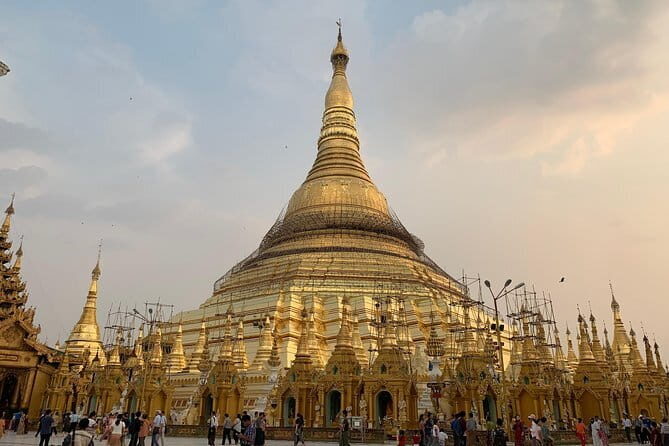 Half-Day Spiritual Shwedagon Pagoda Join in Tour in Yangon - The Itinerary: A Deep Dive into Yangon’s Heart