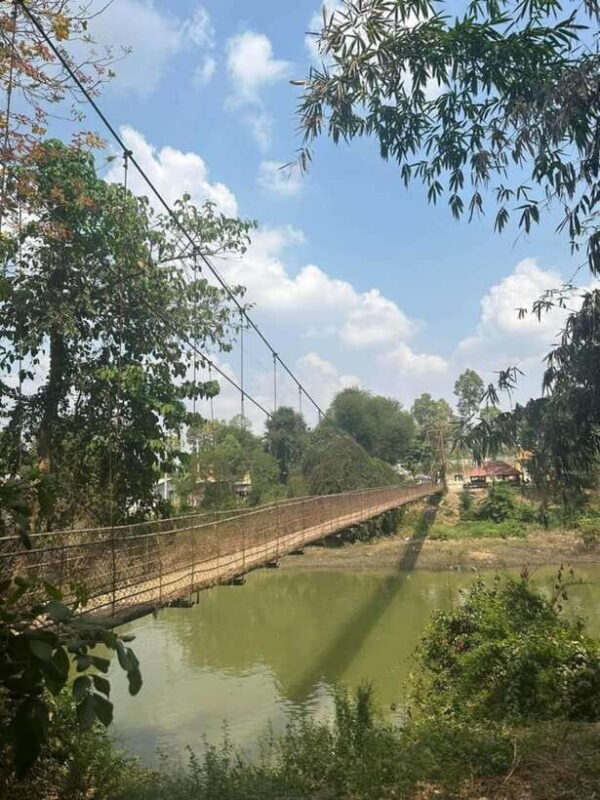 Half-day swing bridge, bamboo train, batcave & Killing cave - The Sum Up