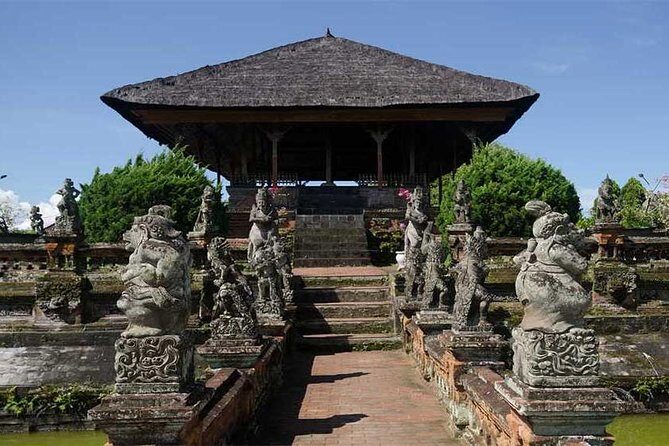 Half-Day Taman Ayun UNESCO and Tanah Lot Temple with private Car - FAQs