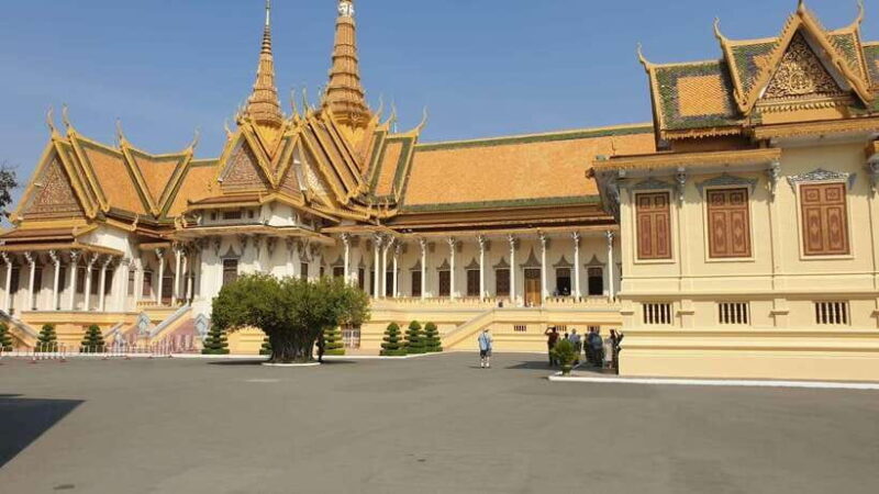 Half Day To Royal Palace, Silver Pagoda, and Wat Phnom Tour - Who This Tour Fits Best