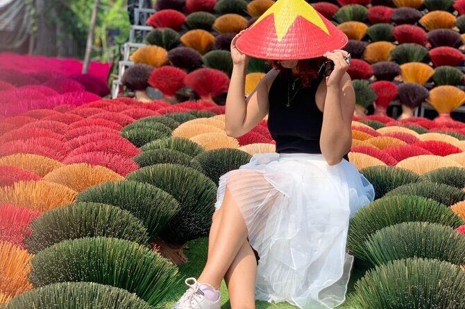 Half day to visit Incense,Conical Hat Village & Train street - Key Points
