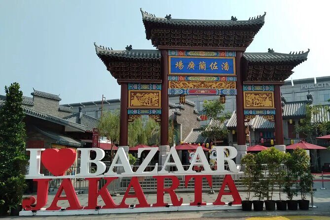 Half Day Tour Jakarta Aquarium and Pantai Indah Kapuk Jakarta - Frequently Asked Questions