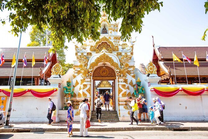 Half-Day Tour of Chiang Mai City Arts and Temples with Pick Up - Frequently Asked Questions