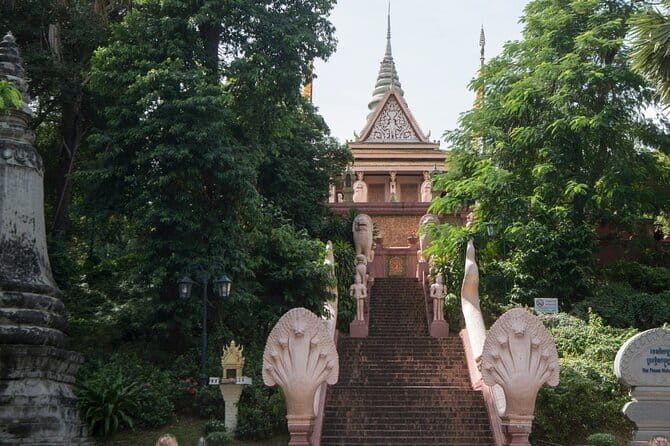 Half Day Tour of Wat Phnom, Royal Palace and National Museum - A Well-Balanced Introduction to Phnom Penh’s Top Sights
