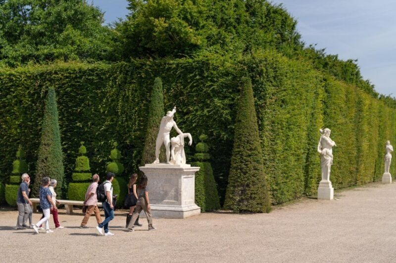 Half Day Versailles Palace & Gardens Tour From Versailles - Key Points