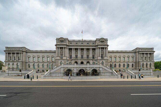 Half Day Washington DC Monuments and Landmarks Small Group Tour - FAQ