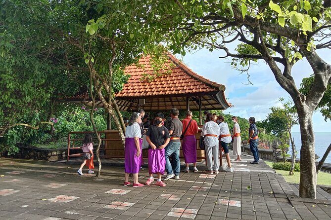Halfday: GWK & Uluwatu Tour With Sunset - A practical overview of the experience