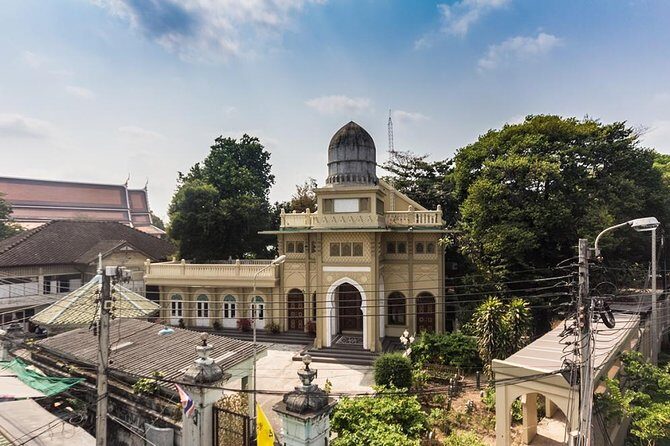 Halfday Private Muslim Selfie Sights Tour with Halal Lunch - Ton Son Mosque: A Historic Islamic Landmark