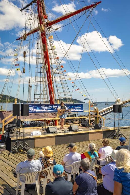 Halifax: Lunenburg Guided Tour - An In-Depth Look at the Lunenburg Tour