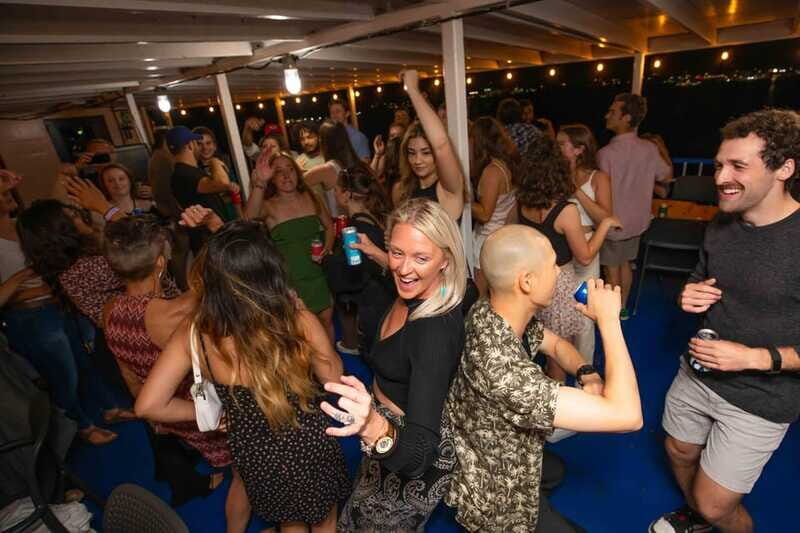 Halifax: Party Cruise on the Harbour Queen - FAQ