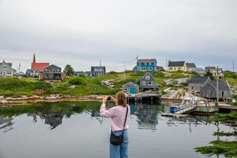 Halifax: Peggy's Cove, Citadel and Titanic Cemetery Tour - FAQ