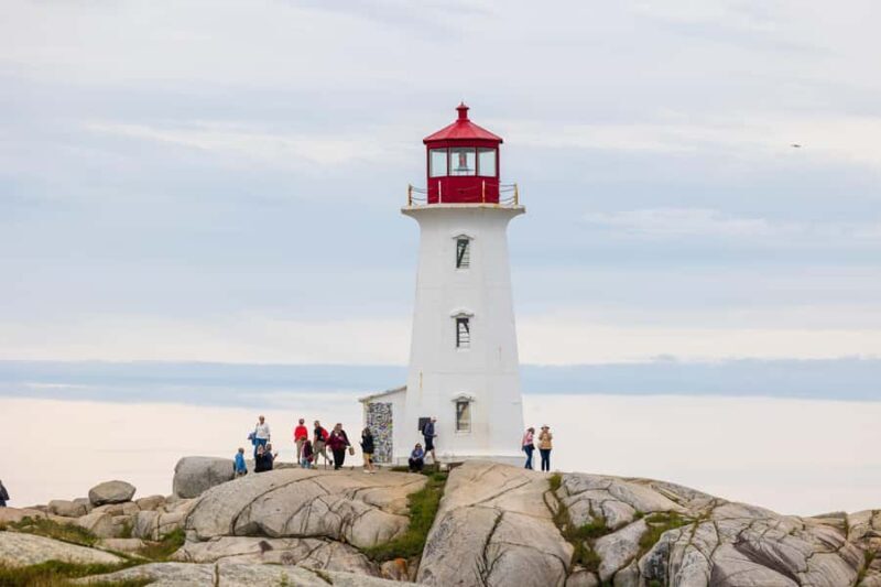 Halifax Small-Group Express To Peggys Cove - A Practical Look at the Halifax Small-Group Express to Peggy’s Cove
