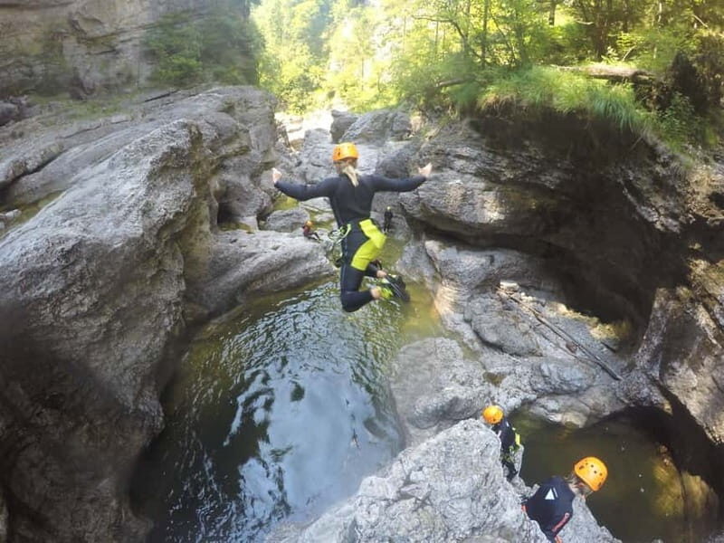Hallein: Canyoning Almbach with transfer from Kaprun - Exploring the Canyoning Adventure in Almbach near Hallein