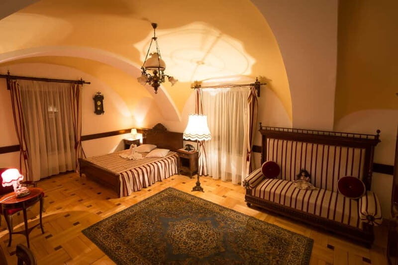 Haller Castle: Romantic Getaway with Dinner - Wellness Facilities for Complete Relaxation