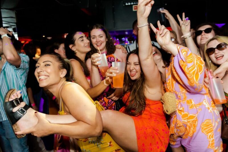 Halloween Haunts: Lisbon Pub Crawl Experience - A Closer Look at the Lisbon Halloween Pub Crawl