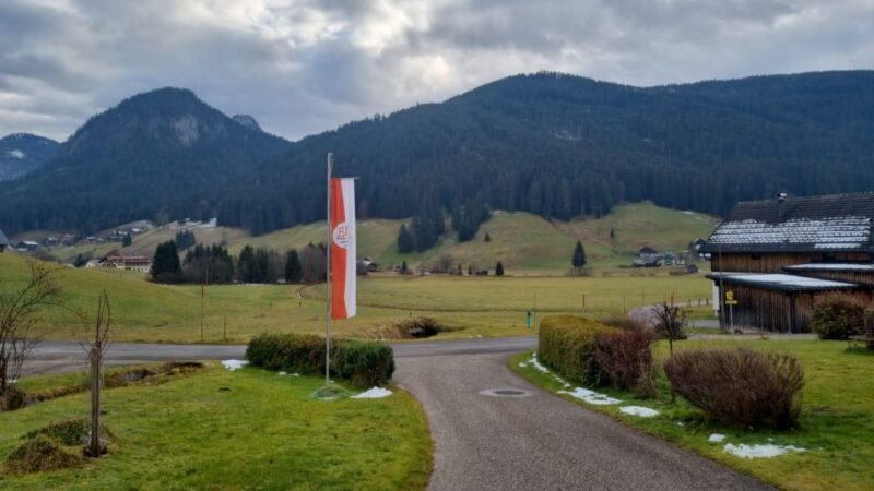Hallstatt private day trip from Vienna, Austria - FAQ