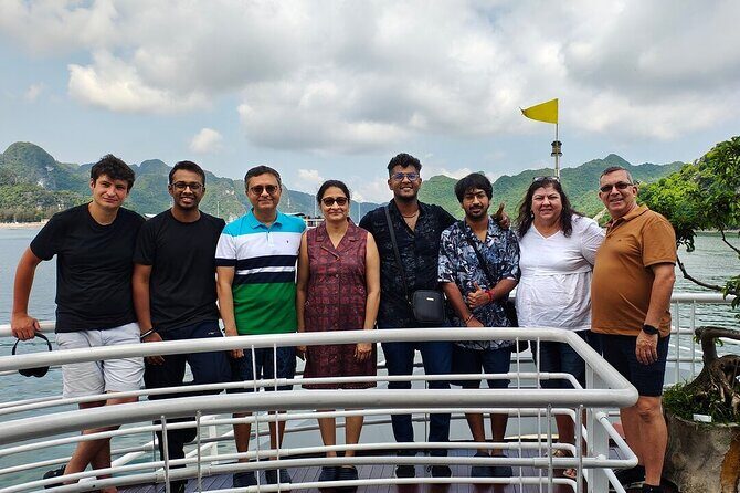 Halong and Lan Ha Bay Explorer 2D1N onboard Sapphire Cruise - Who Is This Tour Best For?