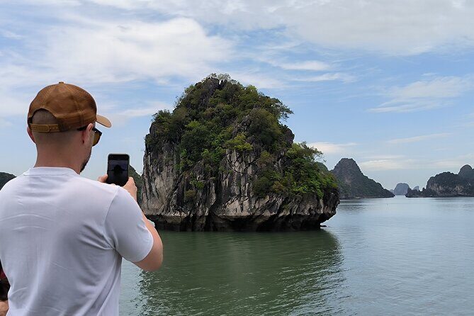 Halong & Bai Tu Long Luxury Day Tour - Fishing village & Kayak - Cost and Value