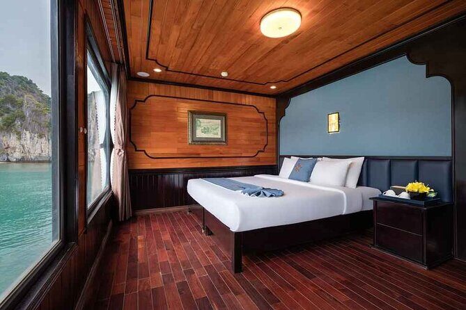 Halong Bay 2 Days 1 Night tour - La PANDORA Cruise 4 Stars - The Sum Up