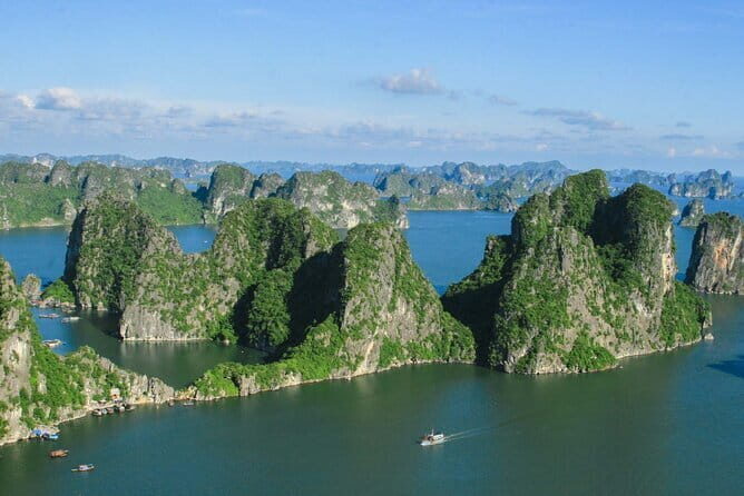 Halong Bay 2 Days-1 Night with Signature Royal Cruise - The Journey Begins: Pickup and Arrival