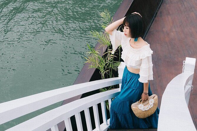 Halong Bay 2D1N 5-Star CruiseTransfer, Food & Island Adventures - The Experience: A Deep Dive into the Itinerary