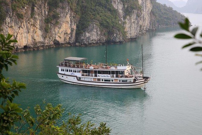 Halong Bay 2D1N BEST CRUISES All-Inclusive: Transfer, Meals, Kayak, Cave, Island - Who Should Consider This Tour?