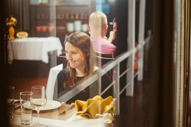 Halong Bay and Bai Tu Long Bay 2D1N 3* Cruise Package - FAQ