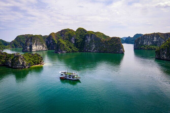 Halong Bay and Lan Ha Bay 2 Days 1 Night with Sunlight Premium - Key Points
