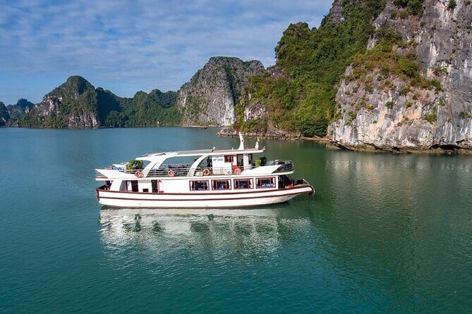 Halong Bay Cruise Luxury Full Day Tours - Transportation and Group Size: Why It Matters
