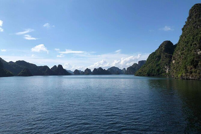 Halong Bay Cruise With Cave, Kayaking, Swimming - Buffet Lunch - An In-Depth Look at the Tour Experience