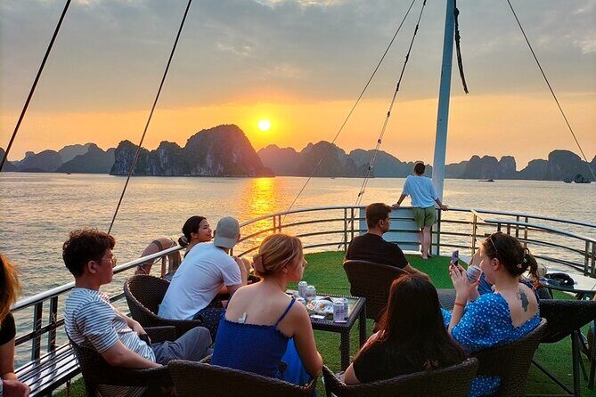 Halong Bay Day Trip 6hour: Buffet Lunch,Limousine bus,small group - Return and Drop-off