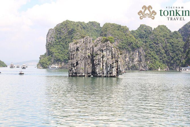 Halong bay deluxe cruise 2 days/ 1 nights: full meals, Kayaking & Swimming - FAQ
