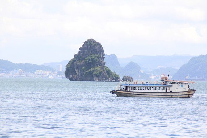 Halong bay Full Day Cruise trip: kayaking, surprise cave, titop island, lunch - Practical Tips for Travelers