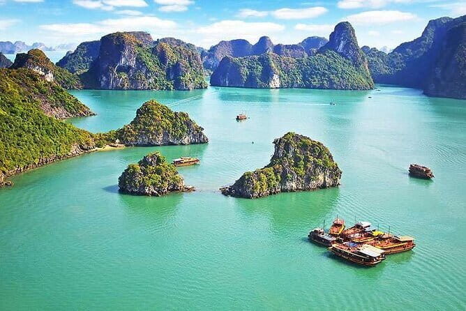 Halong Bay Full Day on 5-Star Luxury Cruise - A Closer Look at the Experience