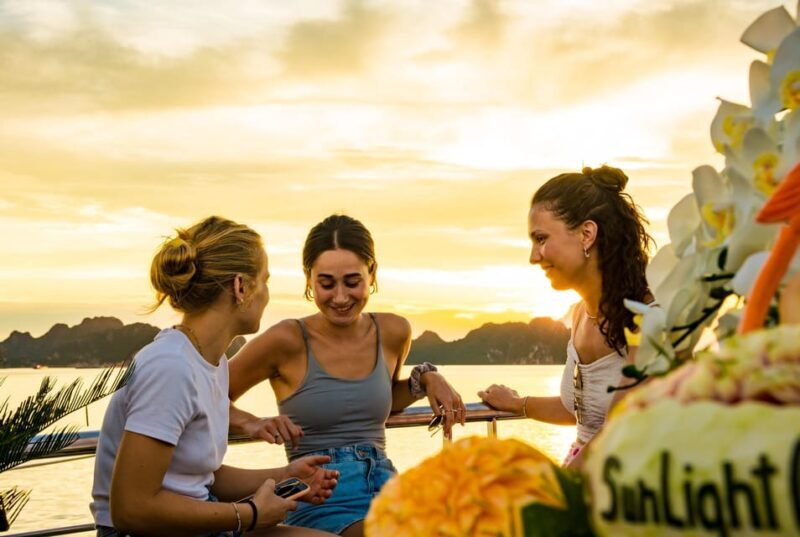 Halong Bay Full Day Tour Deluxe & Small Group, Buffet, Kayak - Key Points