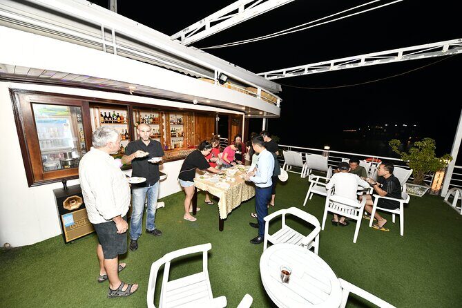 Halong Bay Luxury 3 Days Cruise (2 Nights on Boat - Balcony Cabin) - Key Points