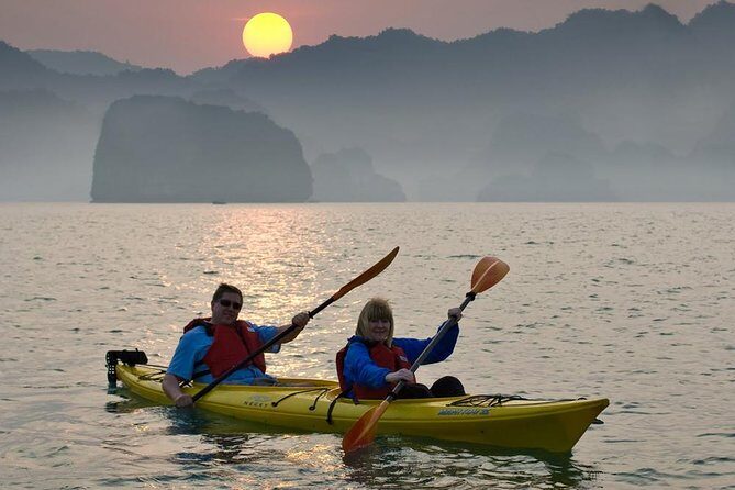 Halong bay luxury cruise 2D/1N: Titop island, Surprise cave, Kayaking, Swimming - The Experience of Onboard Luxury and Activities