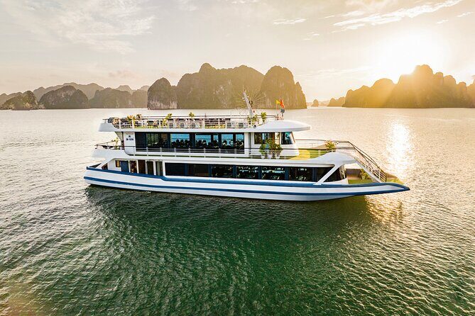 Halong bay Luxury Cruise Day Trip: Buffet lunch & Limousine bus - An Overview of the Experience